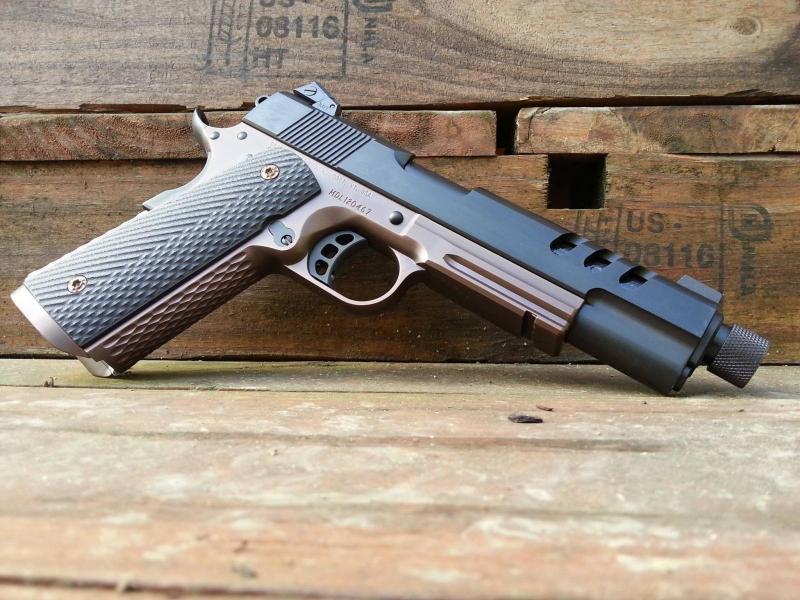 Full custom by Dave Laubert | Caspian Arms